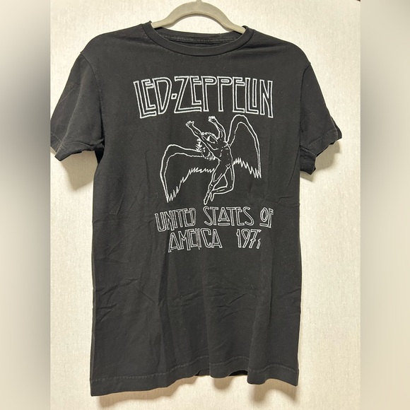 led zeppelin | Shirts | Led Zeppelin Graphic T Shirt Size Small | Poshmark